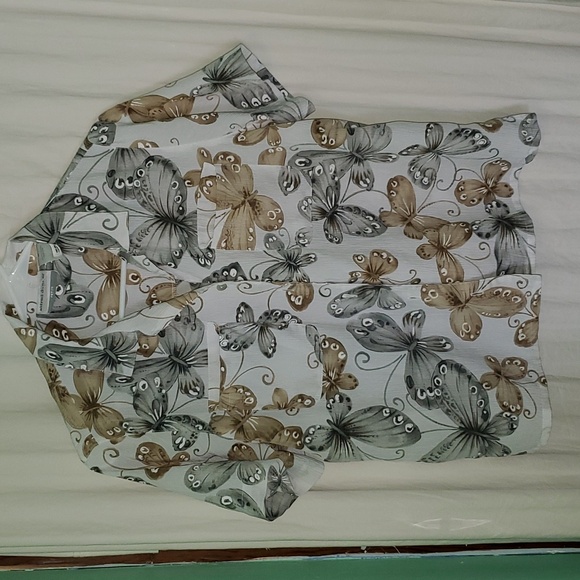 Vintage | Tops | Vintage Butterfly Moth Button Up Top | Poshmark